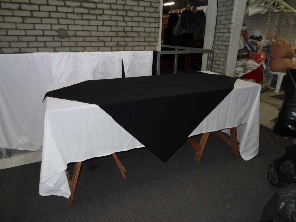 Black Linen Overlay (1.5m) - Mukhtar Hiring Service